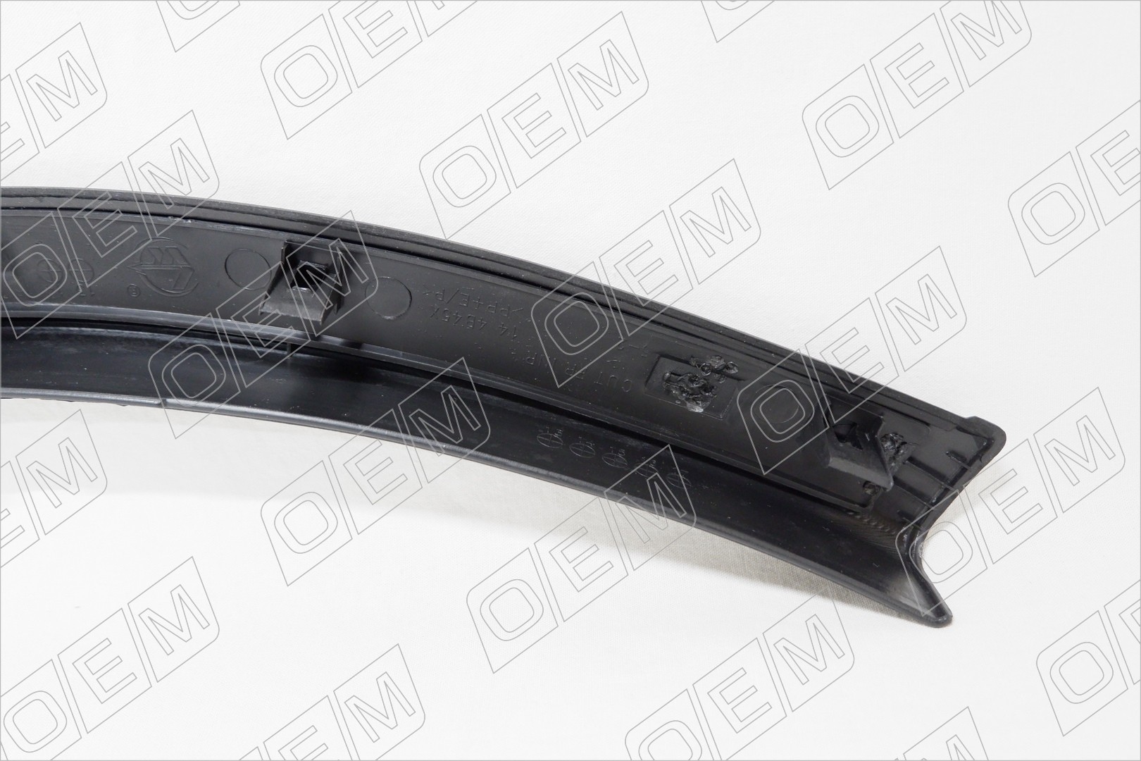 OEM2356L O.E.M. Накладка переднего бампера левая от производителя по ...