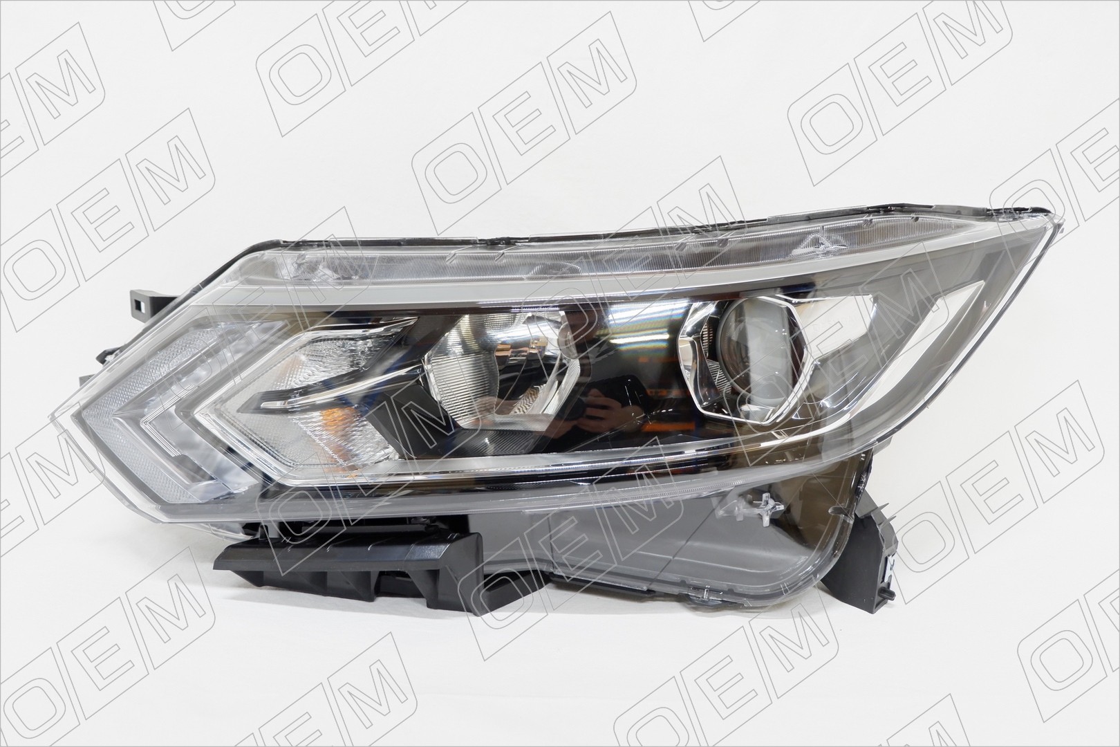 OEM0124FL O.E.M. от 12862 руб. для Nissan Qashqai (J11) 2014-2022 в Москве