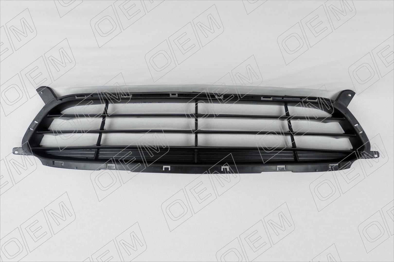 865611-R000-DEFEKT Hyundai-Kia Решетка в бампер центральная от ...