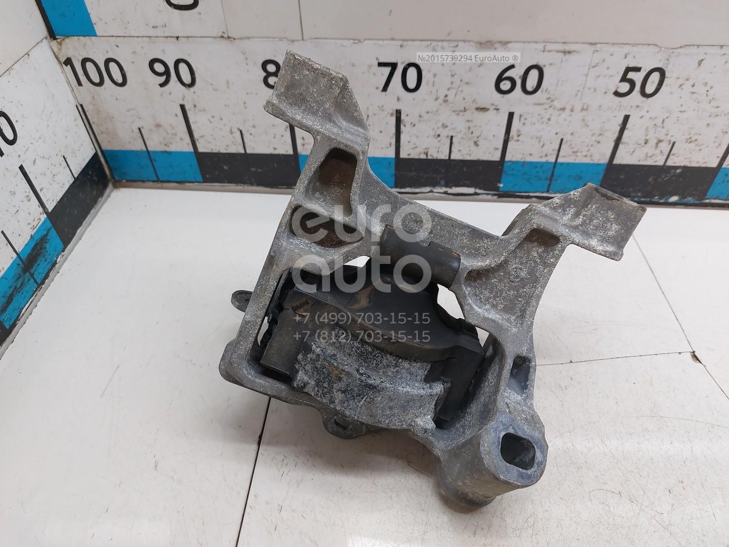 Mazda B715-39-060 Опора двигателя правая