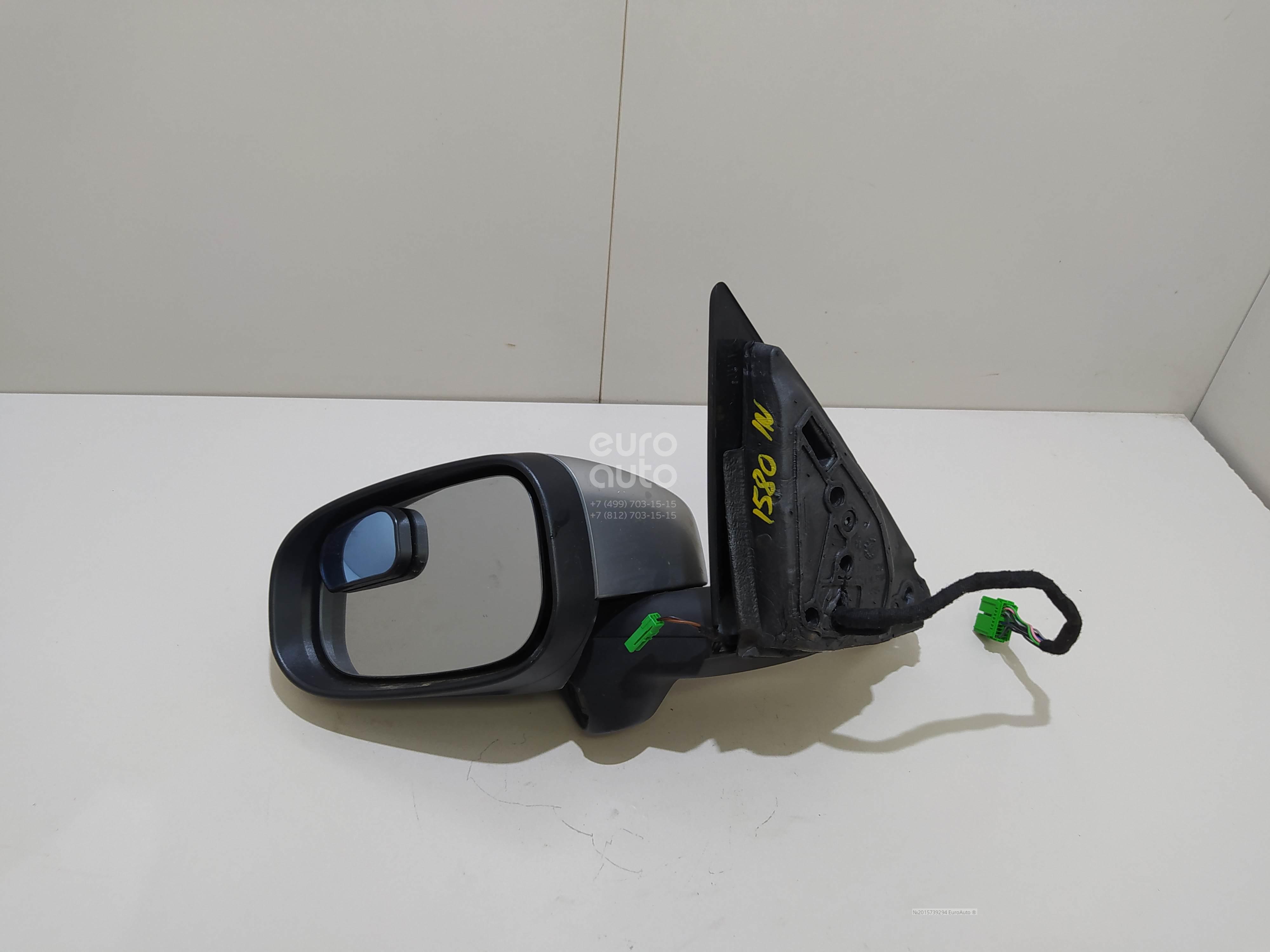 Volvo 30733292 Накладка зеркала левого