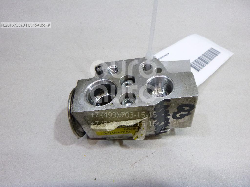 8U0820679 VAG от 1609 руб. для Audi Q3 (8U) 2012-2018 в Москве