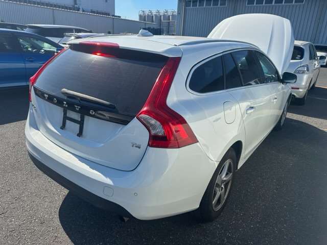 Volvo V60 2011-2018 в разборке | ЕвроАвто
