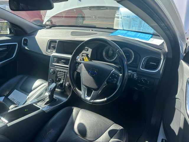 Volvo V60 2011-2018 в разборке | ЕвроАвто