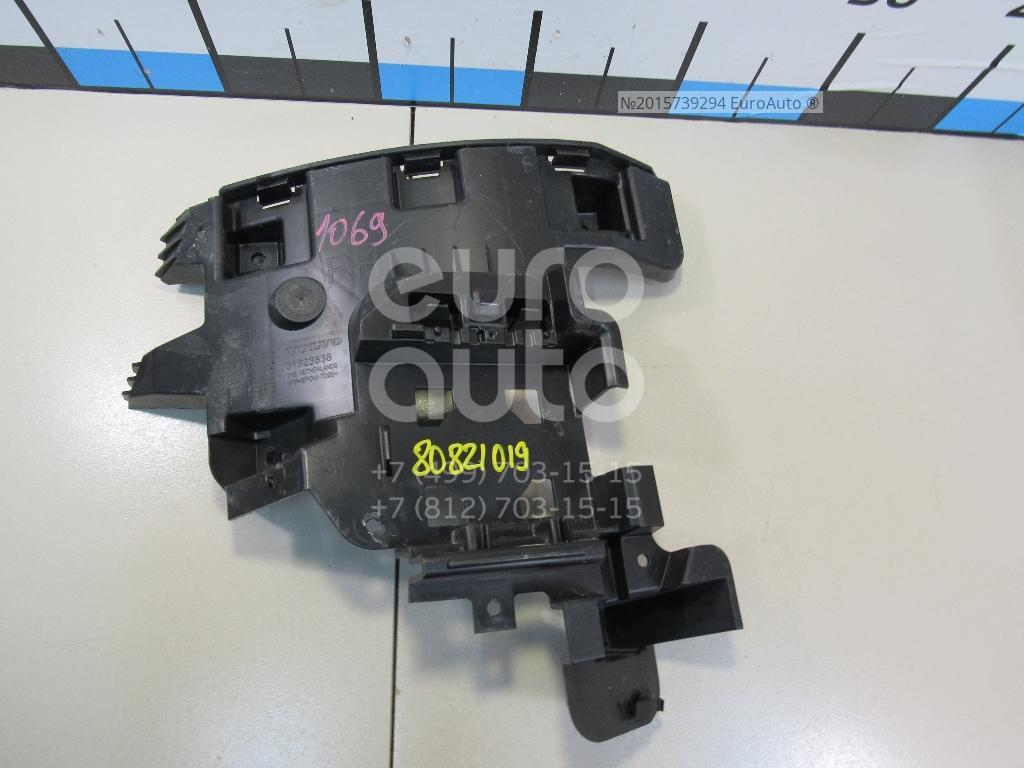 31323838 Volvo Кронштейн заднего бампера правый от производителя по ...